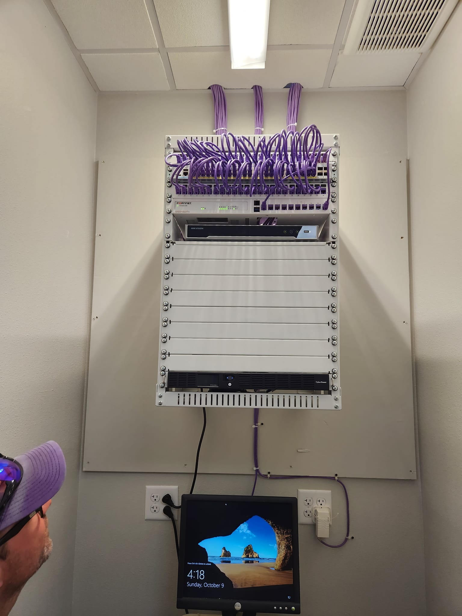 CBS350-24P-4X Rackmount disalignment - Cisco Community