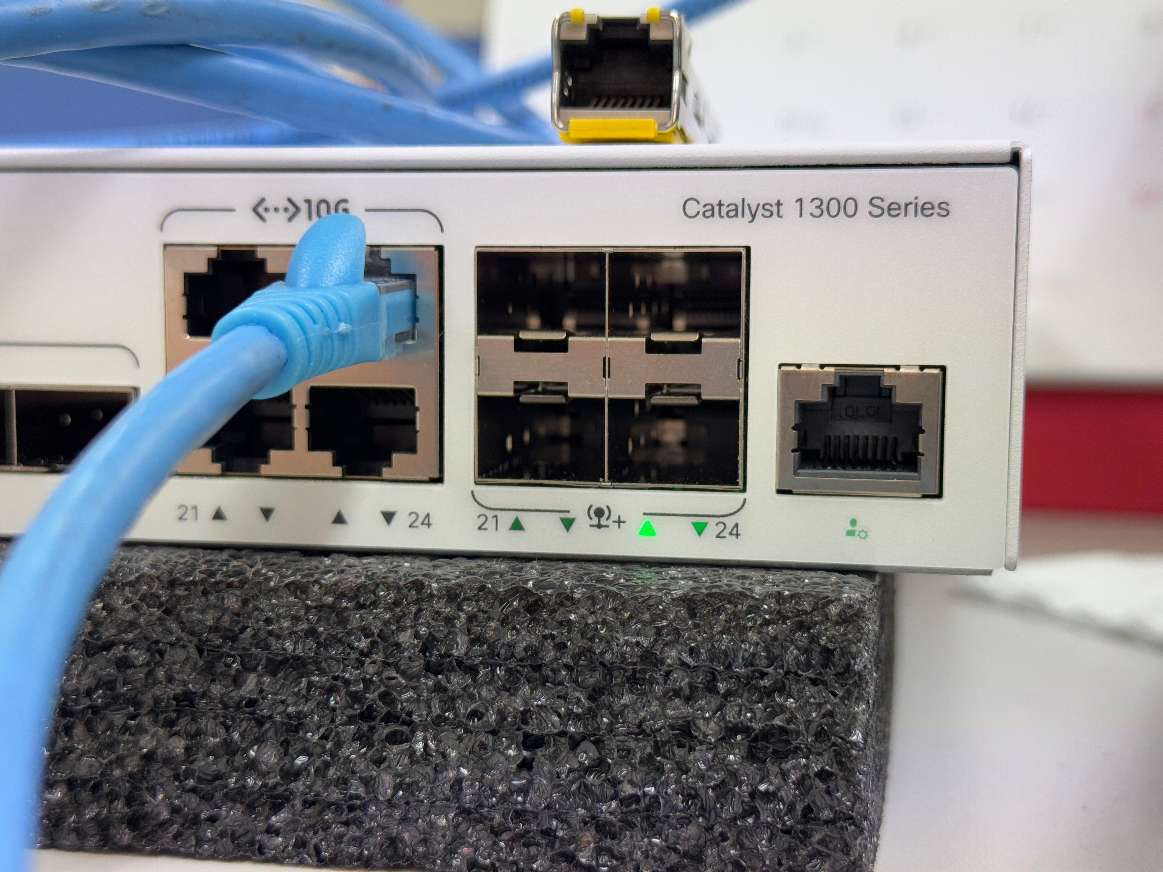 C1300-24XS Port LED - Cisco Community